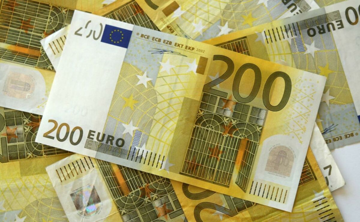 Stilvolle 1200 In Euros Bilder